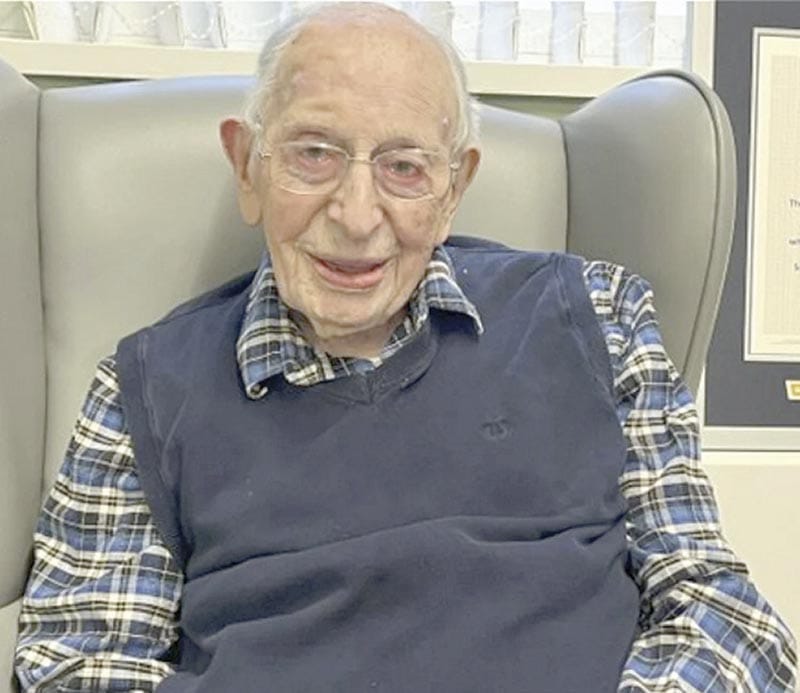 ¡HOMBRE MÁS LONGEVO DEL MUNDO DICE QUE EL SECRETO ES SUERTE, MODERACIÓN ...