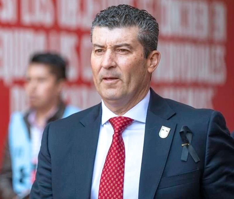 CHEPO” DE LA TORRE ESTÁ MUY CERCA DE DIRIGIR AL PUEBLA!