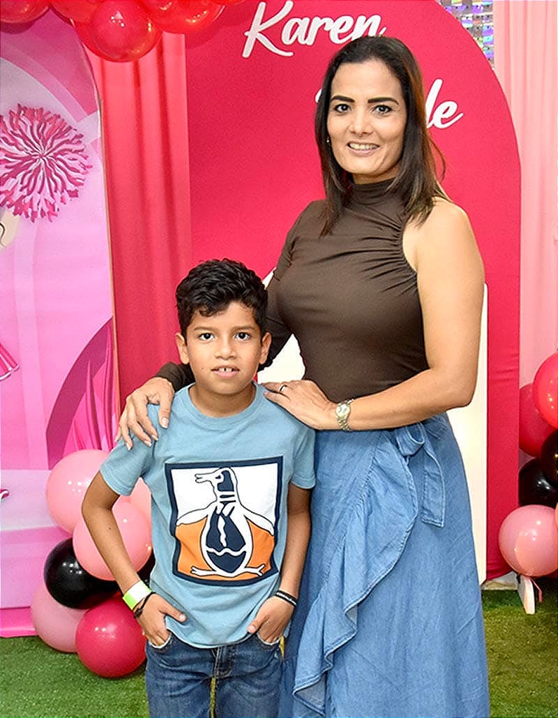 KAREN NICOLE FESTEJA 9 AÑITOS! - 🎂 🎉