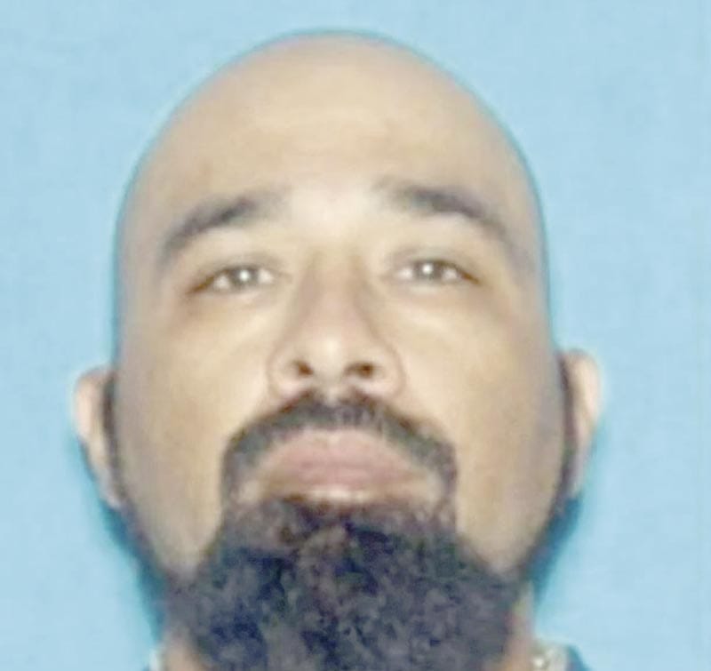 ¡FBI BUSCA A ELPIDIO REYNA!