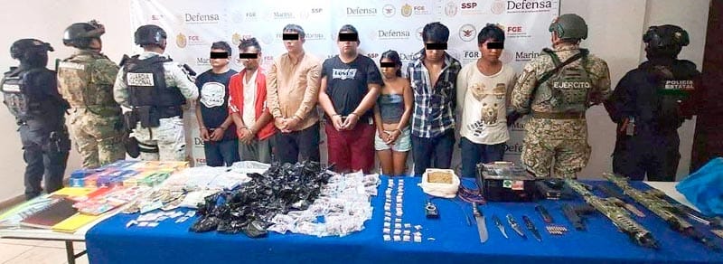 ¡SIETE DETENIDOS CON DROGA EN COATZACOALCOS!