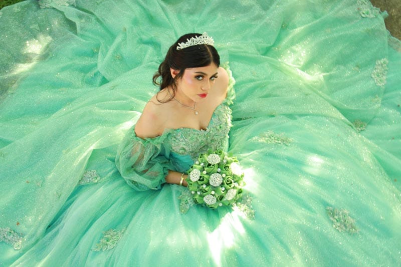 ¡FELICES, 15 PRIMAVERAS DE JADE ISABEL!