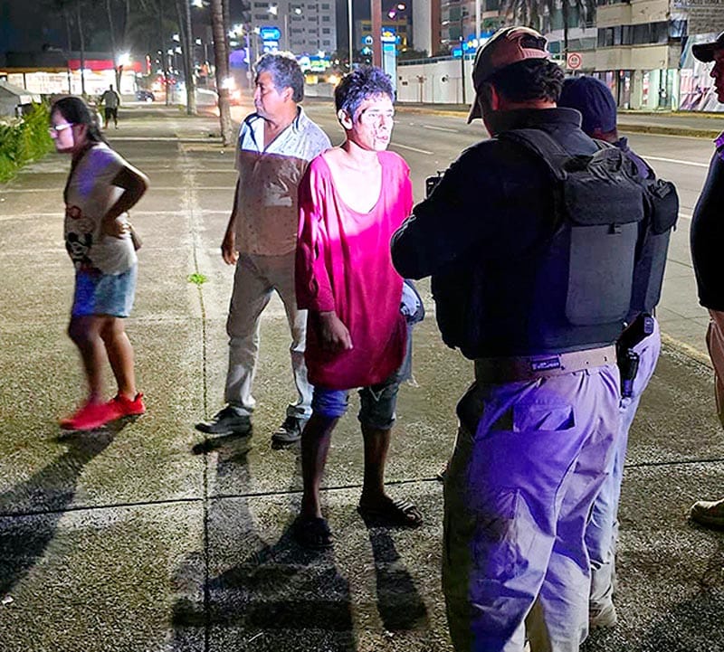 ¡ATRAPAN A PIROMANÍACO QUE PRENDIÓ FUEGO A TRES NEGOCIOS EN LA PLAYA!