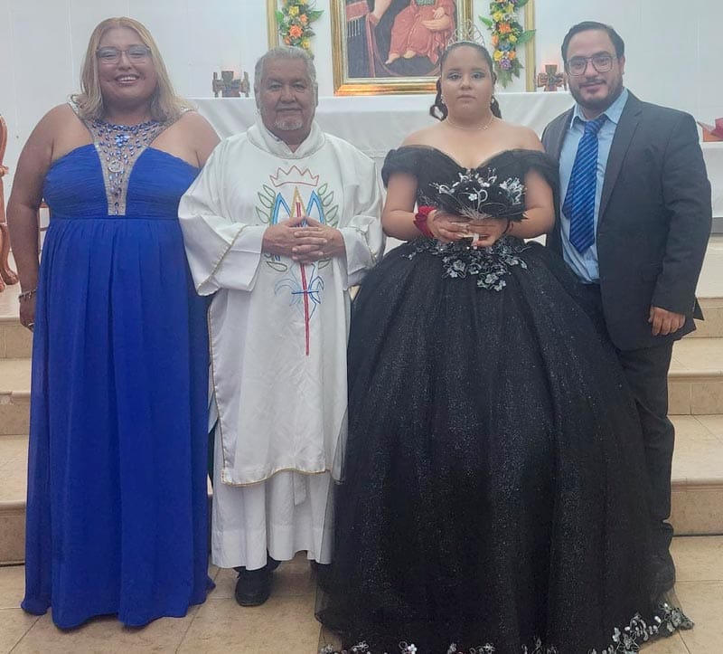 FELICES, 15 PRIMAVERAS DE RUTH