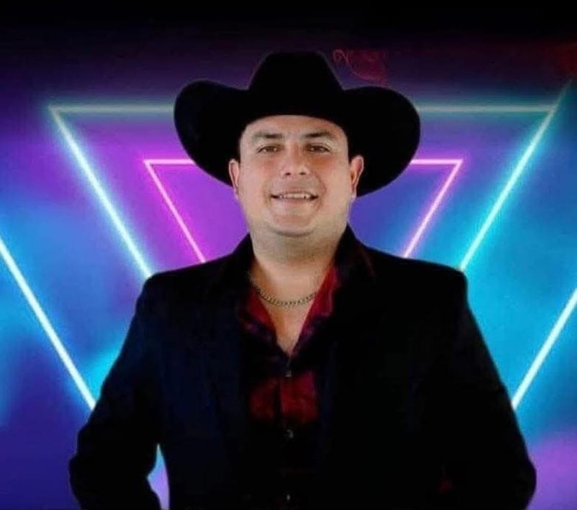 ¡MURIÓ EL CANTANTE LALO CORRAL! - DERRAPÓ EN SU MOTOCICLETA DESPUÉS DE ...