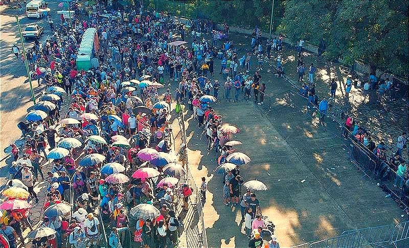 ¡OLA DE MIGRANTES AFRICANOS DE TIJUANA A EU! -Dicen son redes de ...