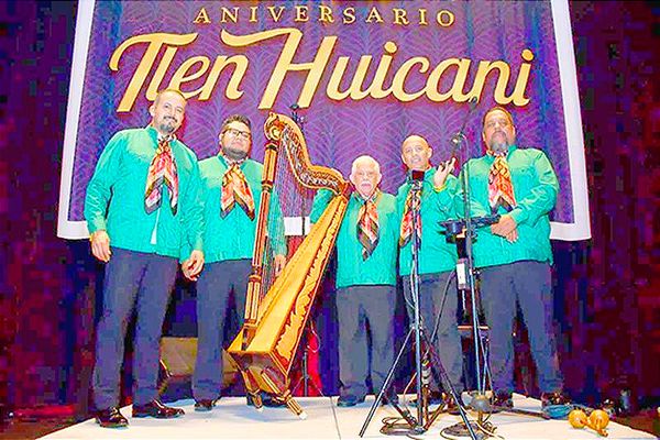CELEBRAN 50 AÑOS DE TLEN HUICANI