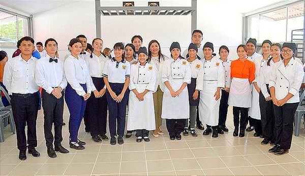 INAUGURAN AULAS DE COCINA