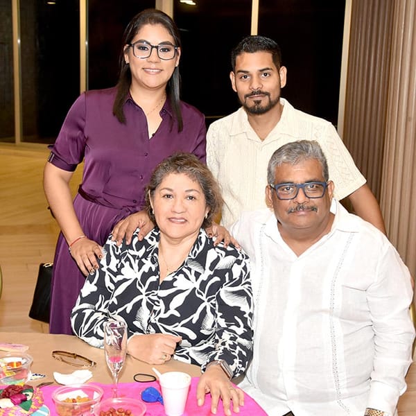 FIESTA SORPRESA PARA BELLA GARZA!