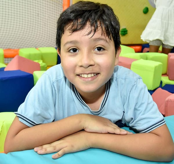 JUANPI FESTEJA CON DINOFIESTA